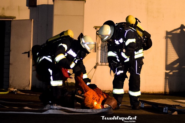 FFW Gifhorn-Kästorf - Herbstabschlussübung bei der LEVG in Groß Oesingen